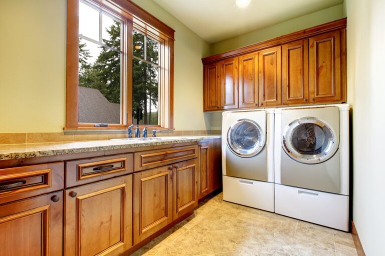 35 Inspiring Laundry Room Color Ideas to Refresh Your Space | Color ...