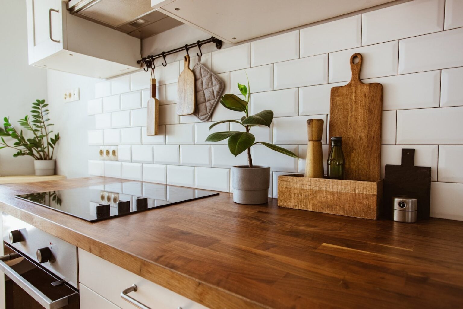 40 Inspiring Kitchen Color Ideas to Refresh Your Space | Color Meanings